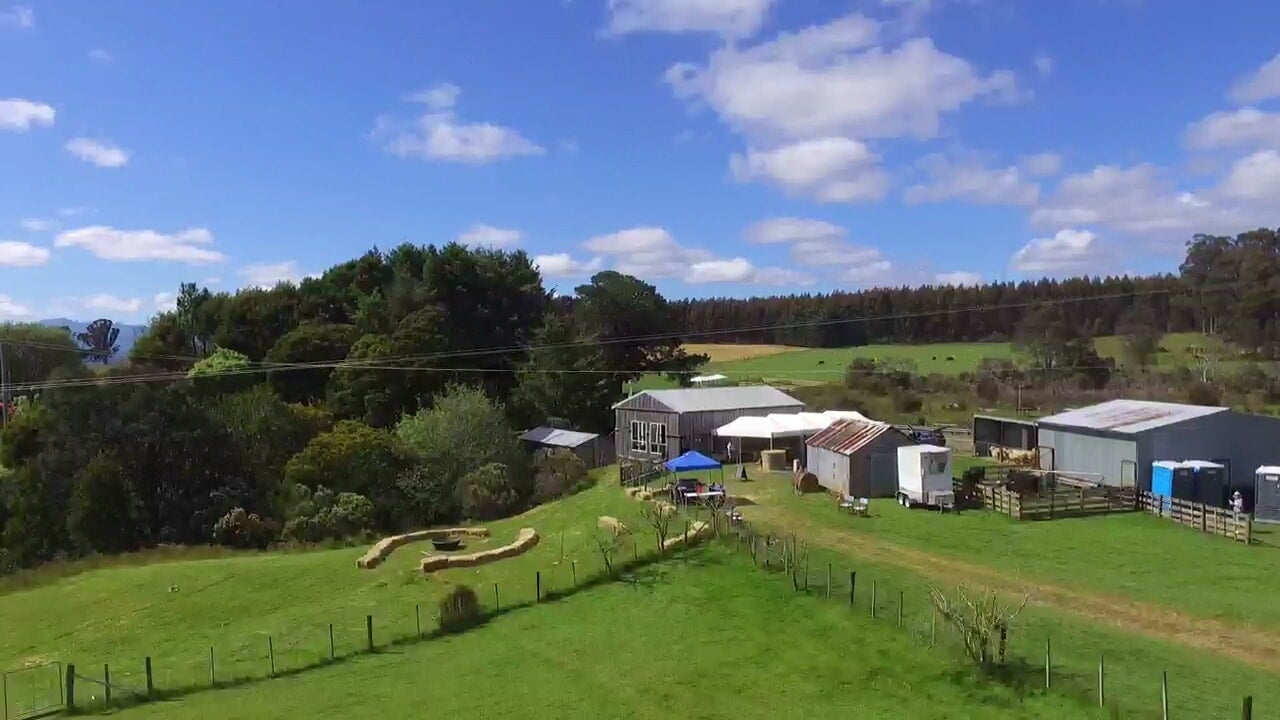 Sparrowgrass Raise the Roof | Gaunts Farm